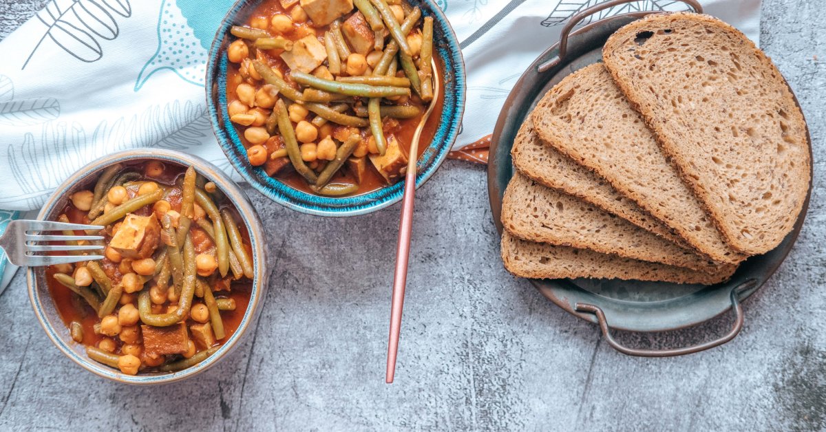 Lebanese green bean stew | Yuzu Bakes
