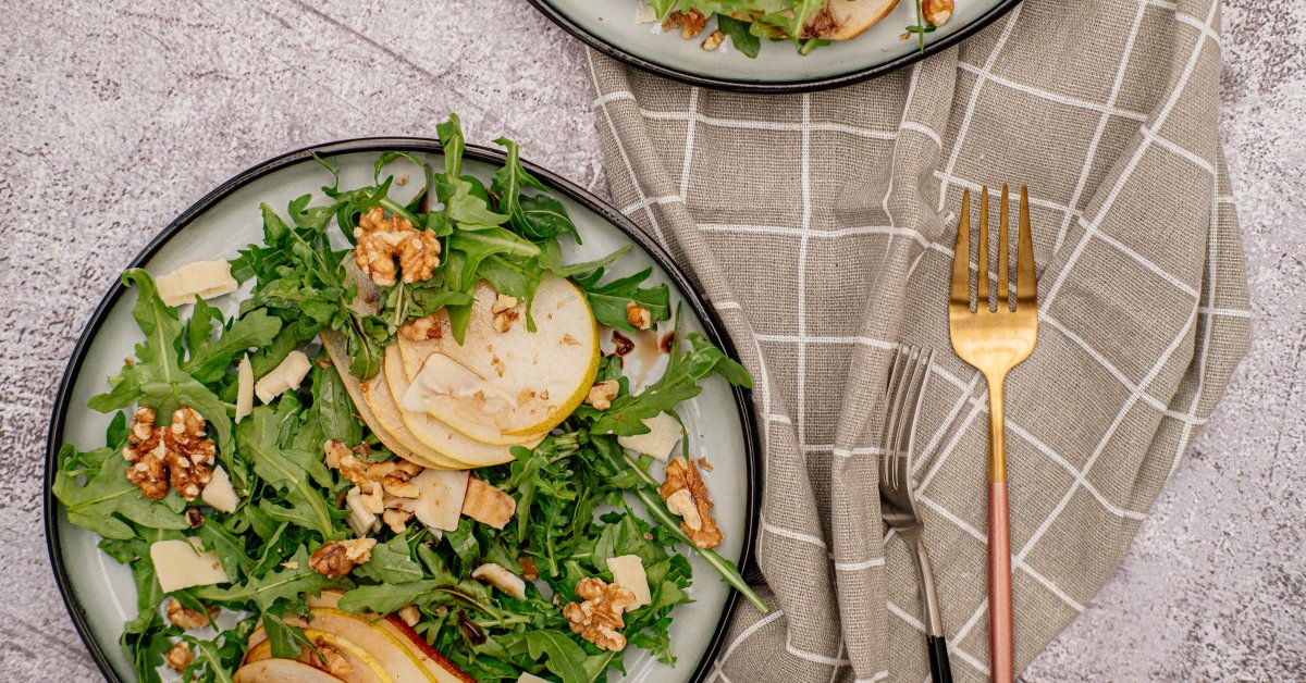 Rocket and Pear Salad | Yuzu Bakes