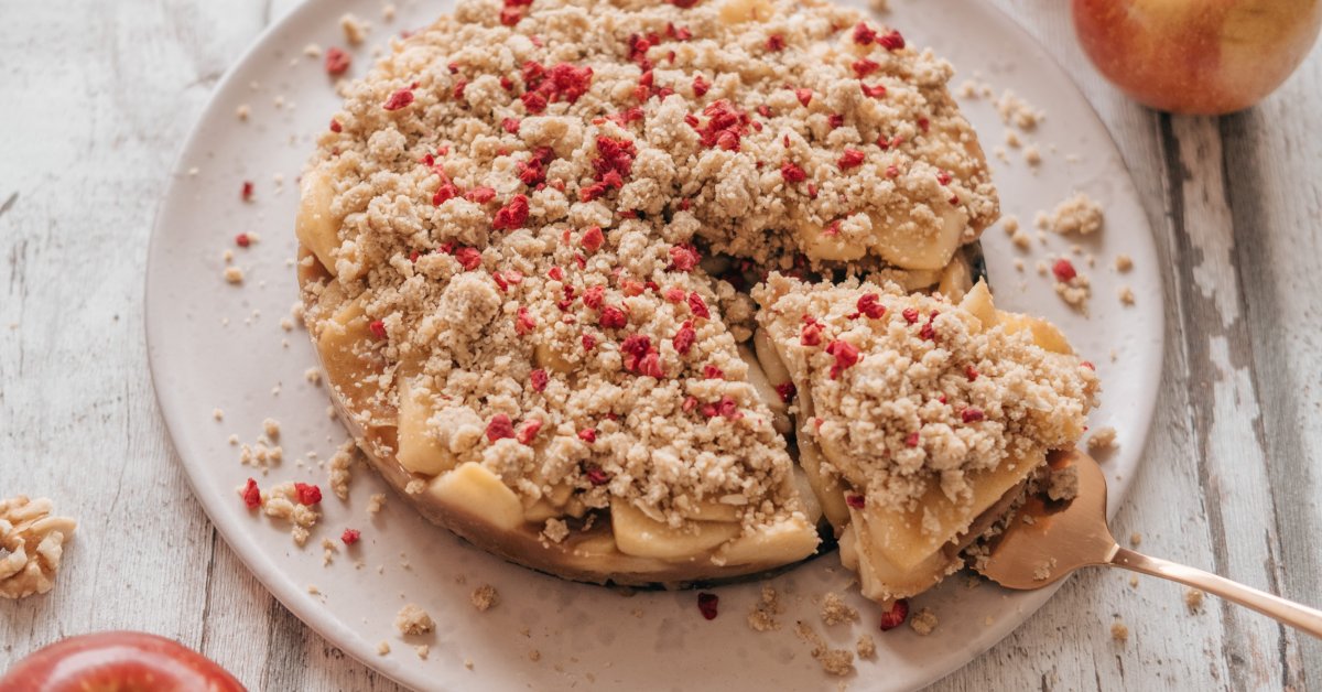 Easy Vegan Apple Crumble | Yuzu Bakes