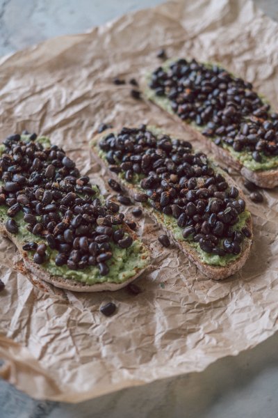Quick and Easy Black Turtle Bean Toast | Yuzu Bakes