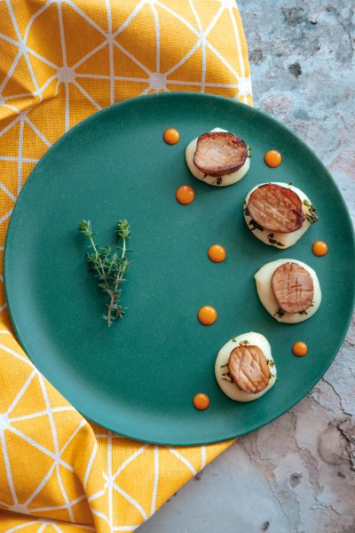 Vegan Scallops with Creamed Potato and Crispy Kale | Yuzu Bakes