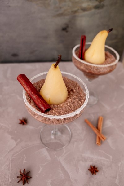 Quick and Easy Poached Pears | Yuzu Bakes